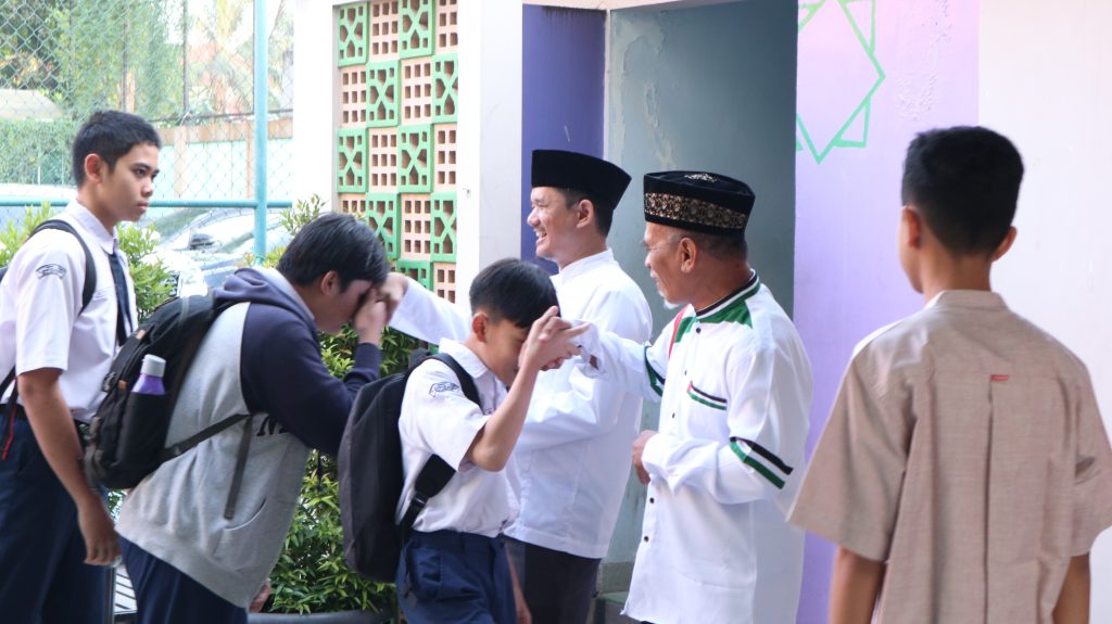 Luruskan Niat Sebelum Memasukkan Anak Ke Sekolah - Ummu'l Quro Depok ...